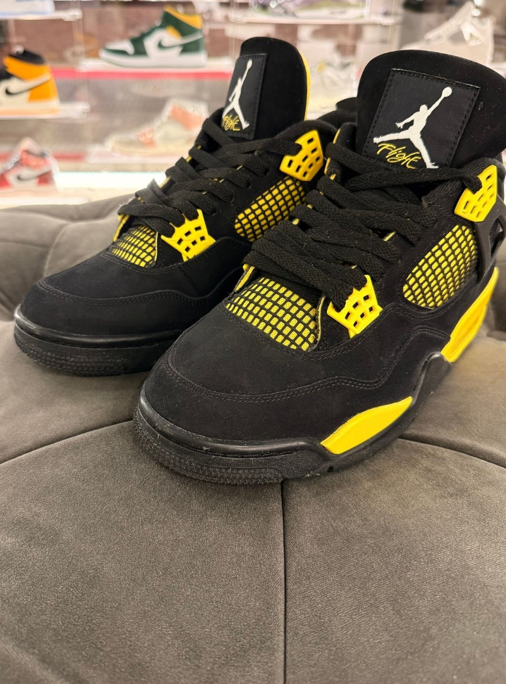 Air Jordan 4 Retro Thunder Yellow (2023) - Sneakers Usate | ResellZone